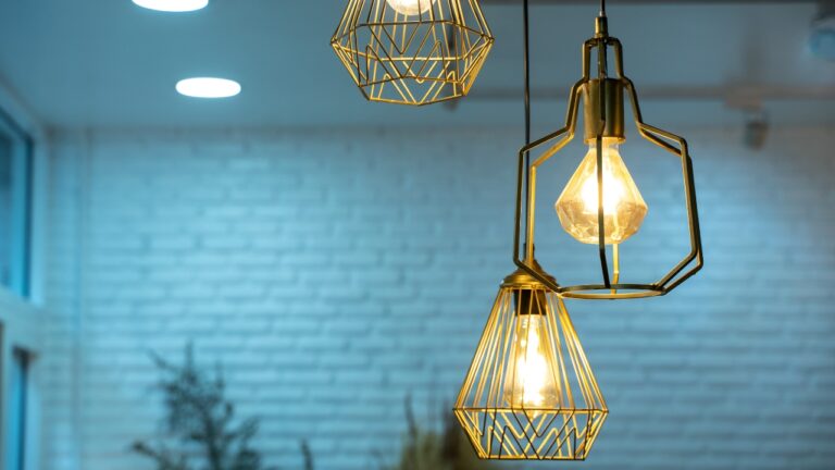 8 ways you’re ruining good paint with bad lighting – Fix It Homestead